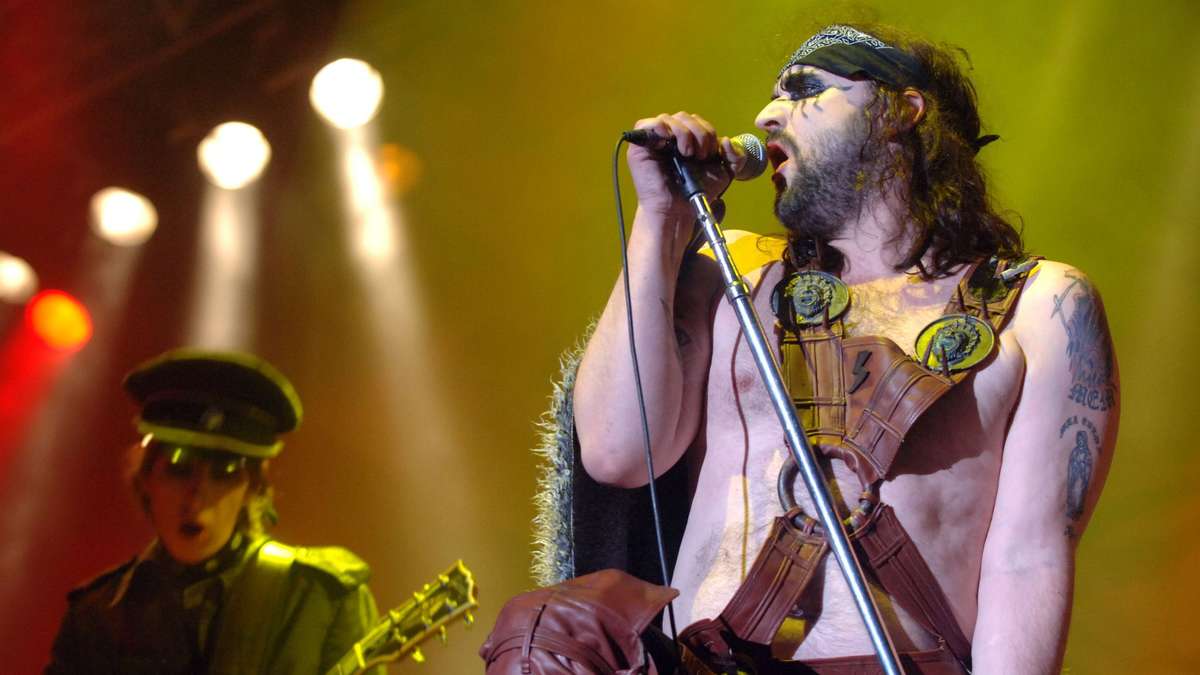 Ex-Turbonegro singer Hank Von Helvete has died - Padeye