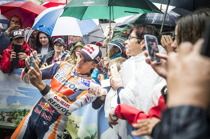 Who are the most (and least) popular MotoGP riders? - Padeye