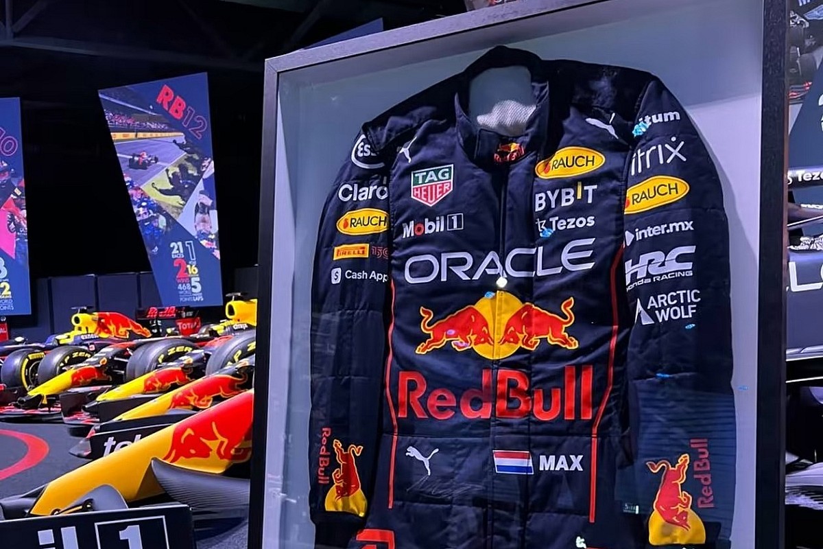 Red Bull raffles signed Verstappen suit used in F1 - Padeye
