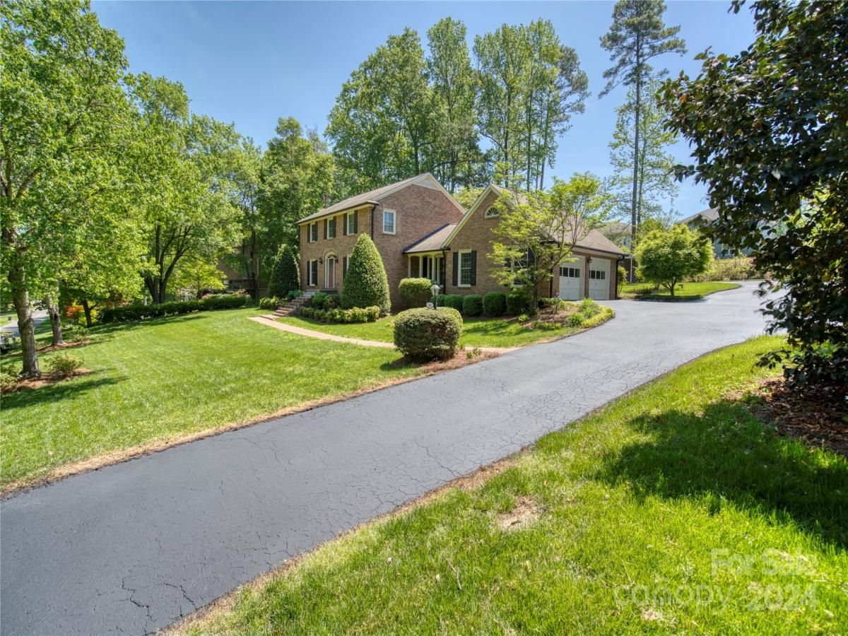 2007 Merida Street Charlotte NC 28214 MLS #CAR4161316