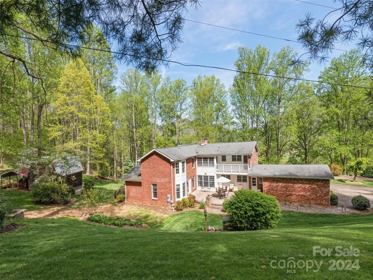 301 Awohali Trail Maggie Valley NC 28751 MLS #CAR4075274