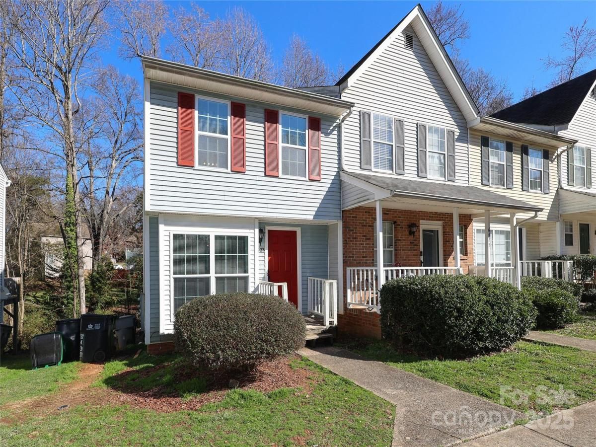 6423 Windsor Gate Lane Charlotte NC 28215 MLS #CAR4224834