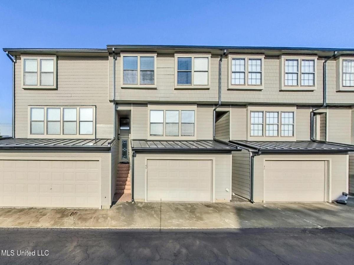 1405 Riverwood Drive Jackson MS 39211 MLS #4135747