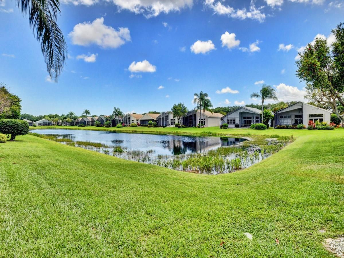 Valencia Lakes Homes for Sale | Valencia Lakes Real Estate - Florida 55
